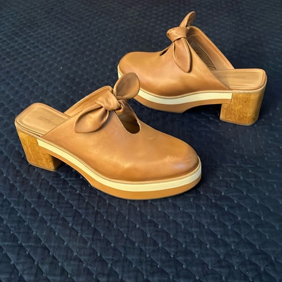 Bernardo | Shoes | Bernardo Sadie Mules 95 Leather Wooden Clogs | Poshmark
